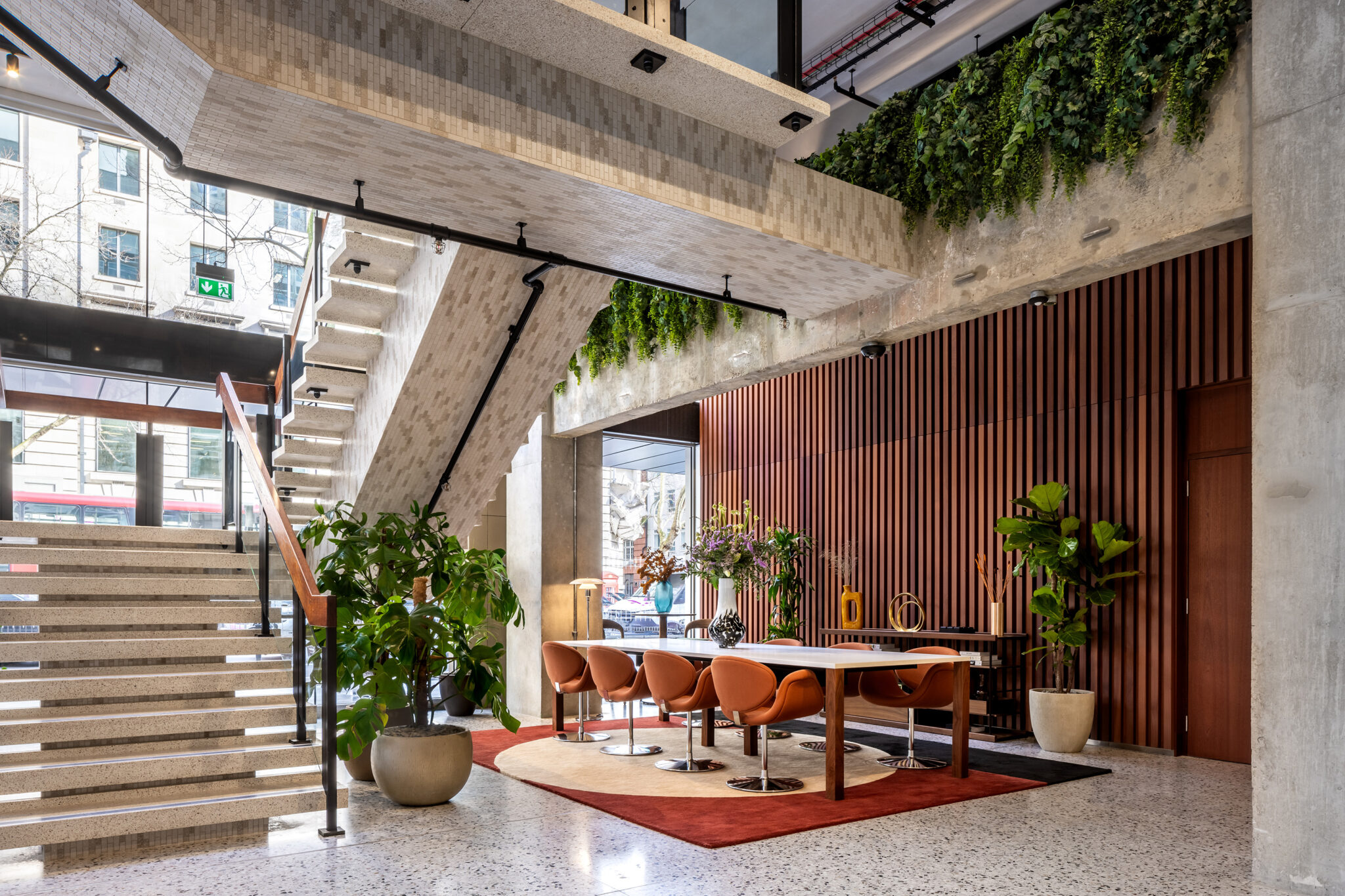 Space House London, Covent Garden - Leaflike